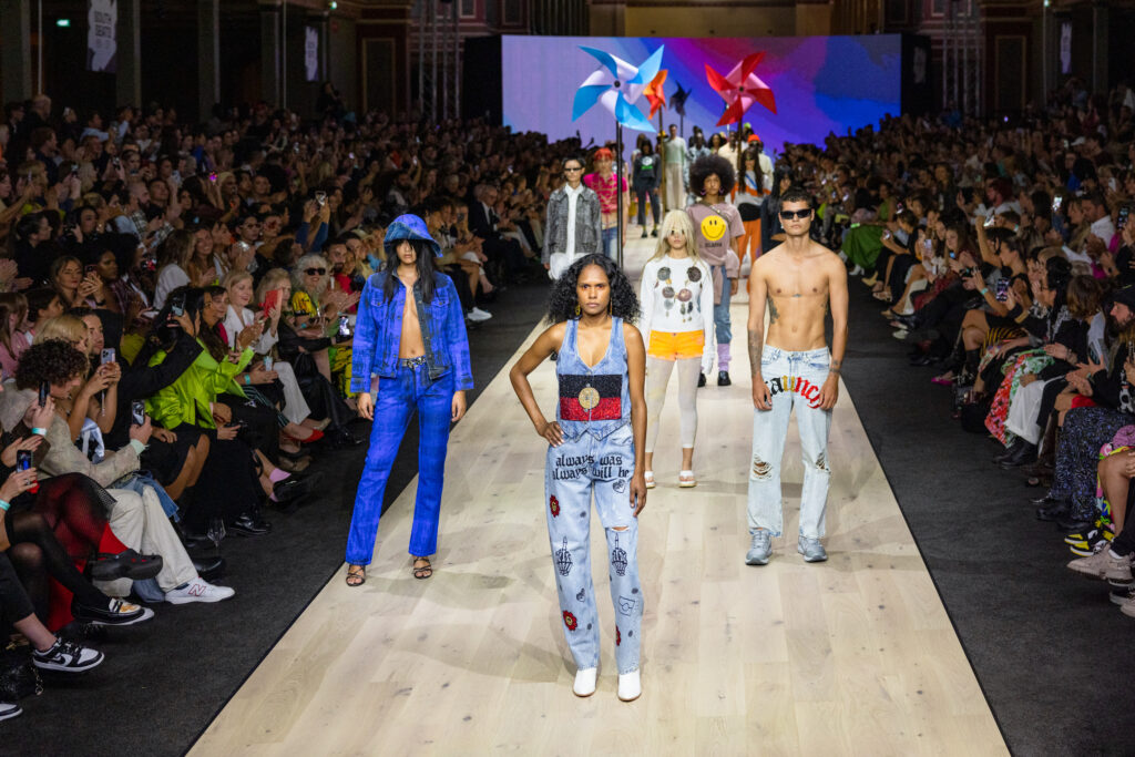 PayPal Melbourne Fashion Festival's Urban Oasis Runway is a resounding ...